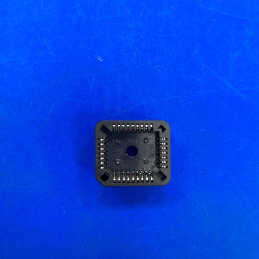 [ 03 ] PLCC DIP TYPE – ANYTRONIC®